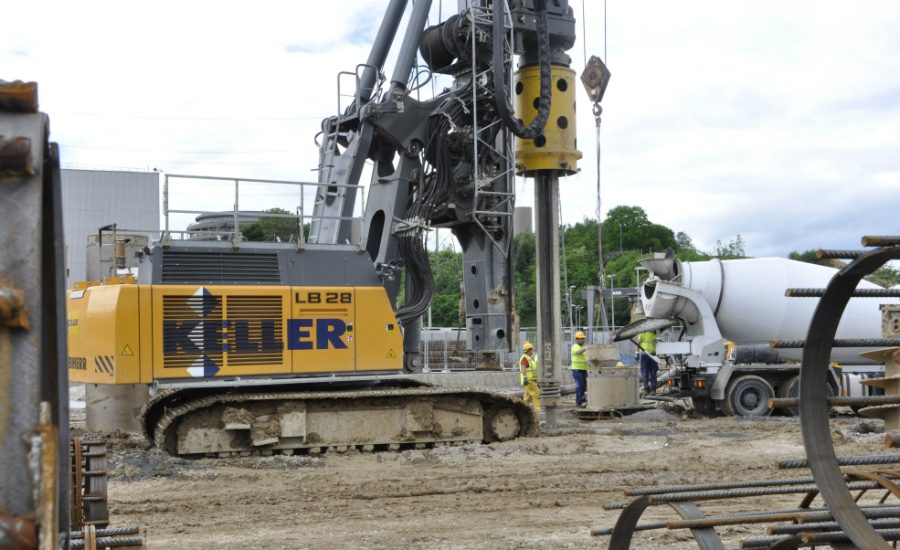 Liebherr Rigs Drill 12,000 Meters in Big Foundation Project | 2016-10 ...